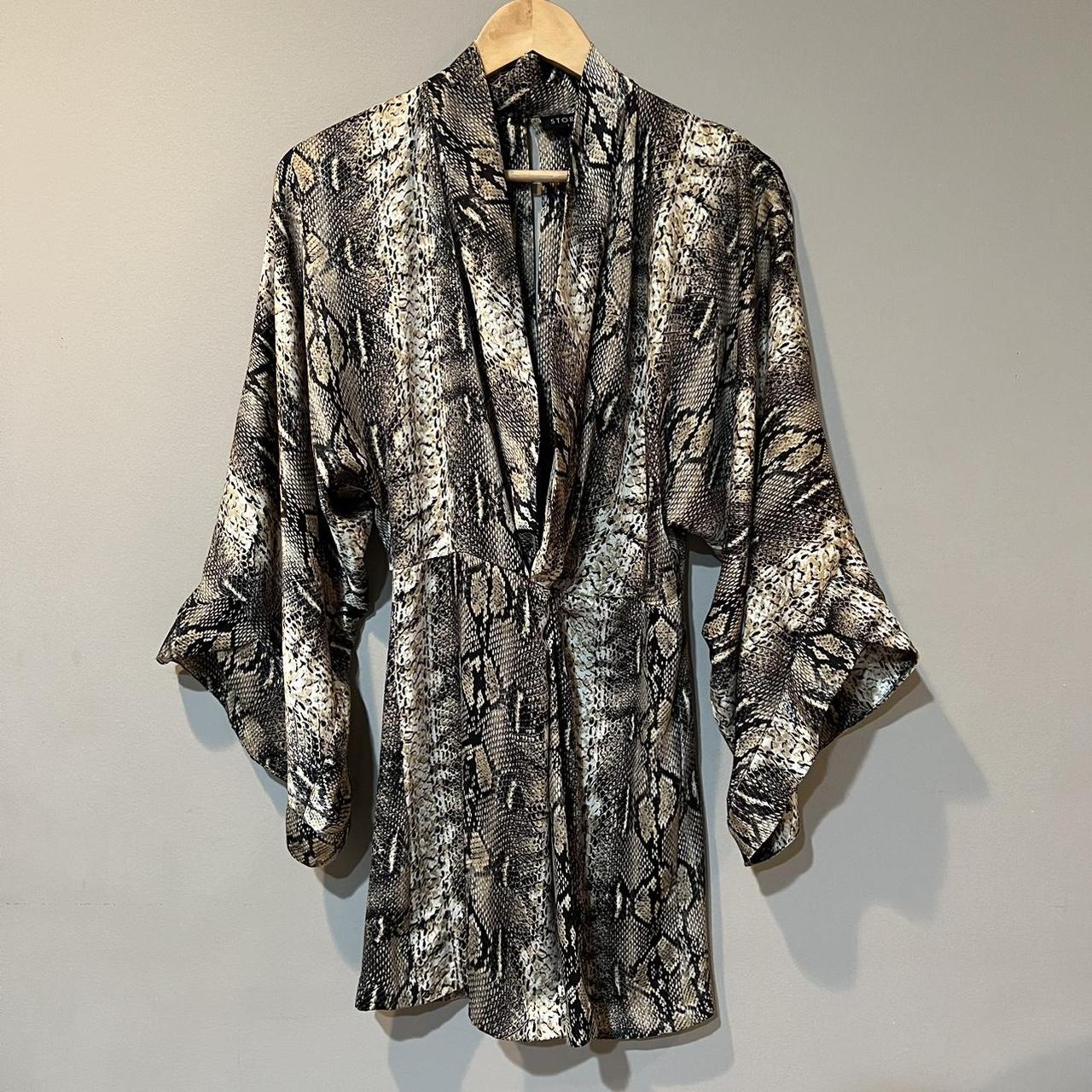 STORIA Women’s Size S Python Kimono Sleeve... - Depop