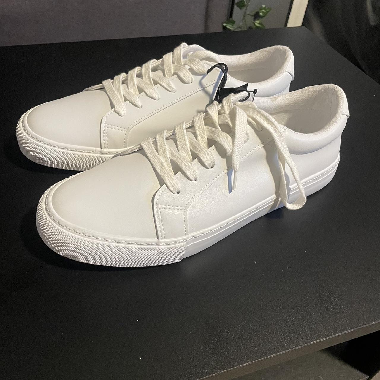 Express all white shoe - US Mens Size 9 (no... - Depop