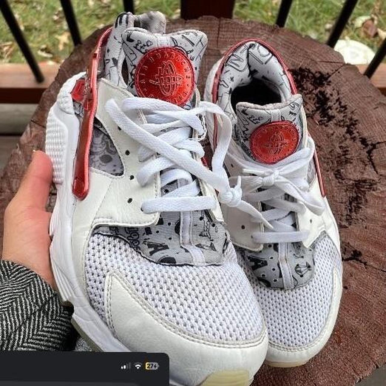 Rare Nike Air Huarache trainers in white and red... - Depop
