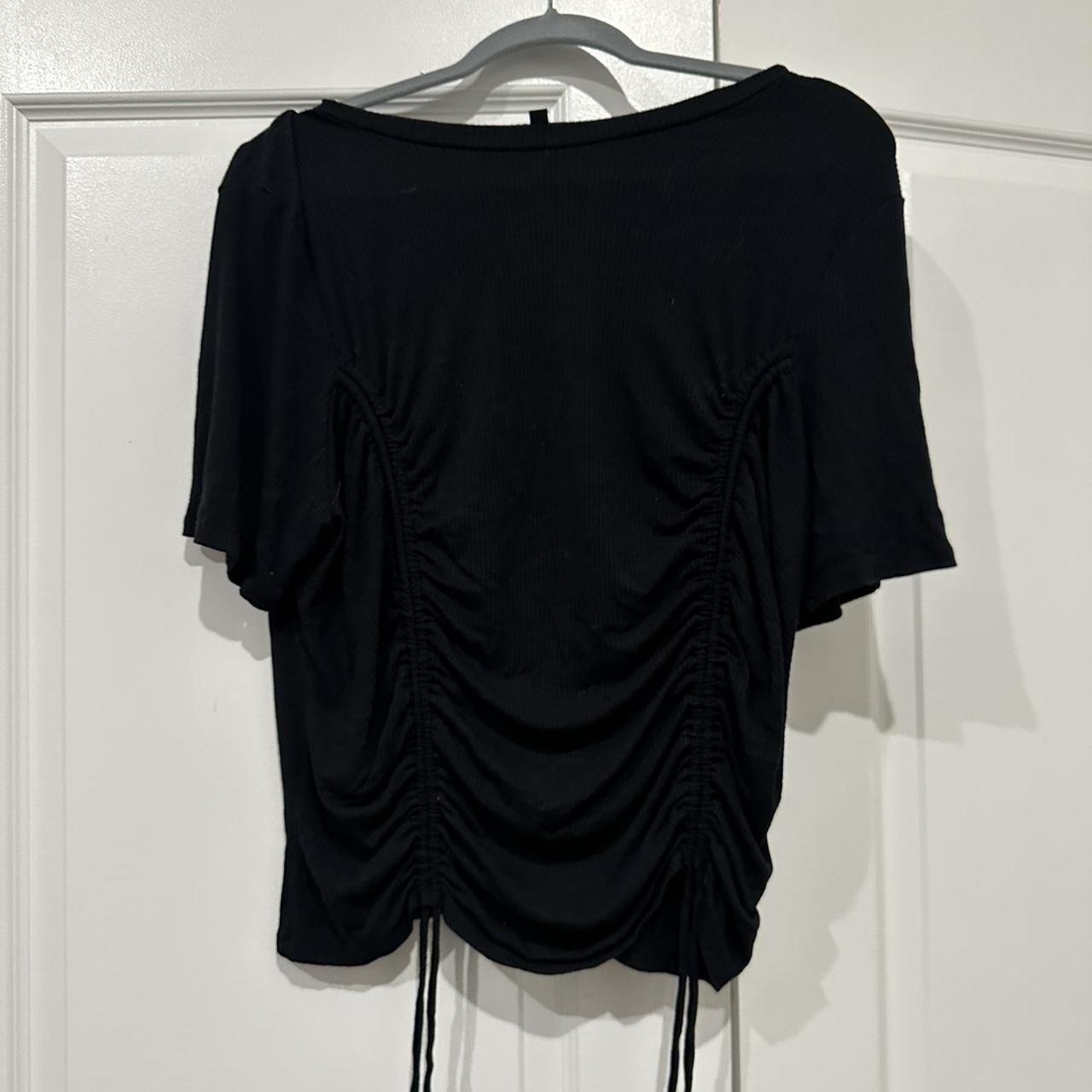 Fashion nova leggings set, pants tie at bottom and... - Depop