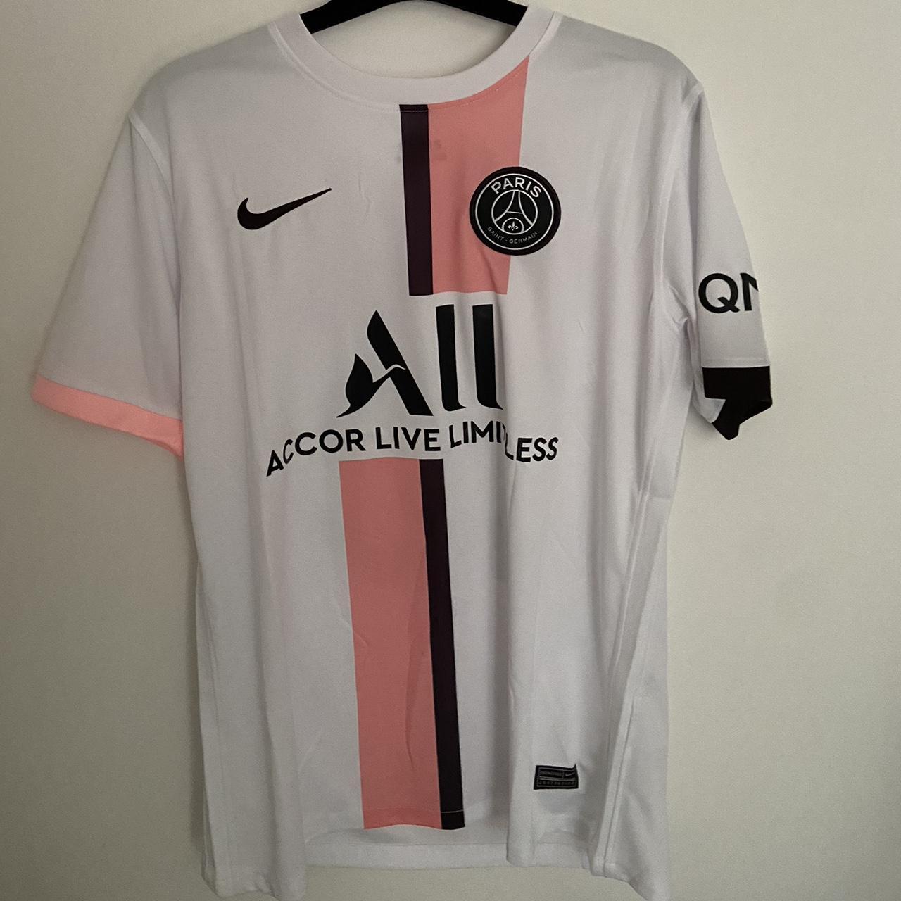 PSG away 21/22 brand new quite big - Depop