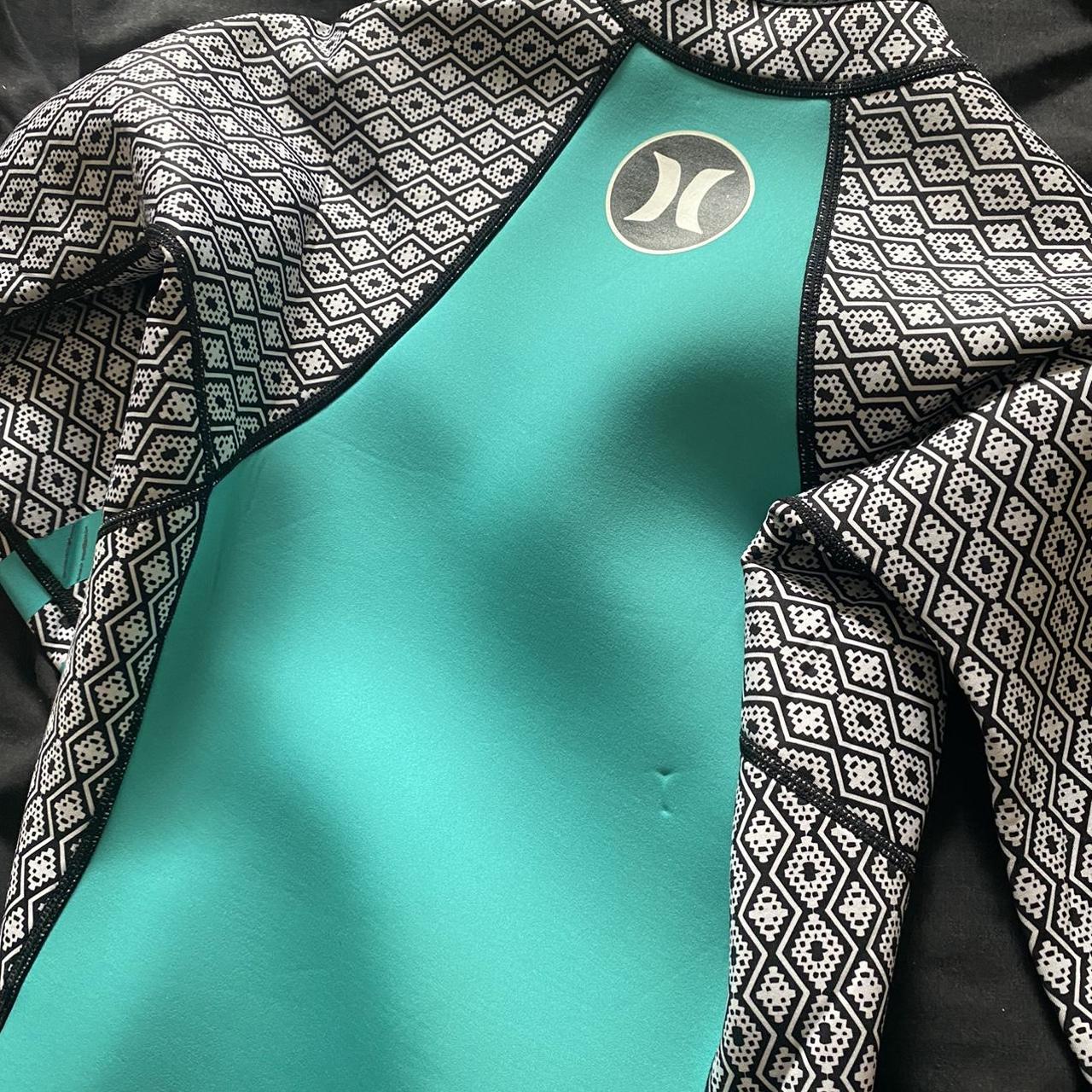 Hurley wetsuit top Basically brand new Womens tight... - Depop