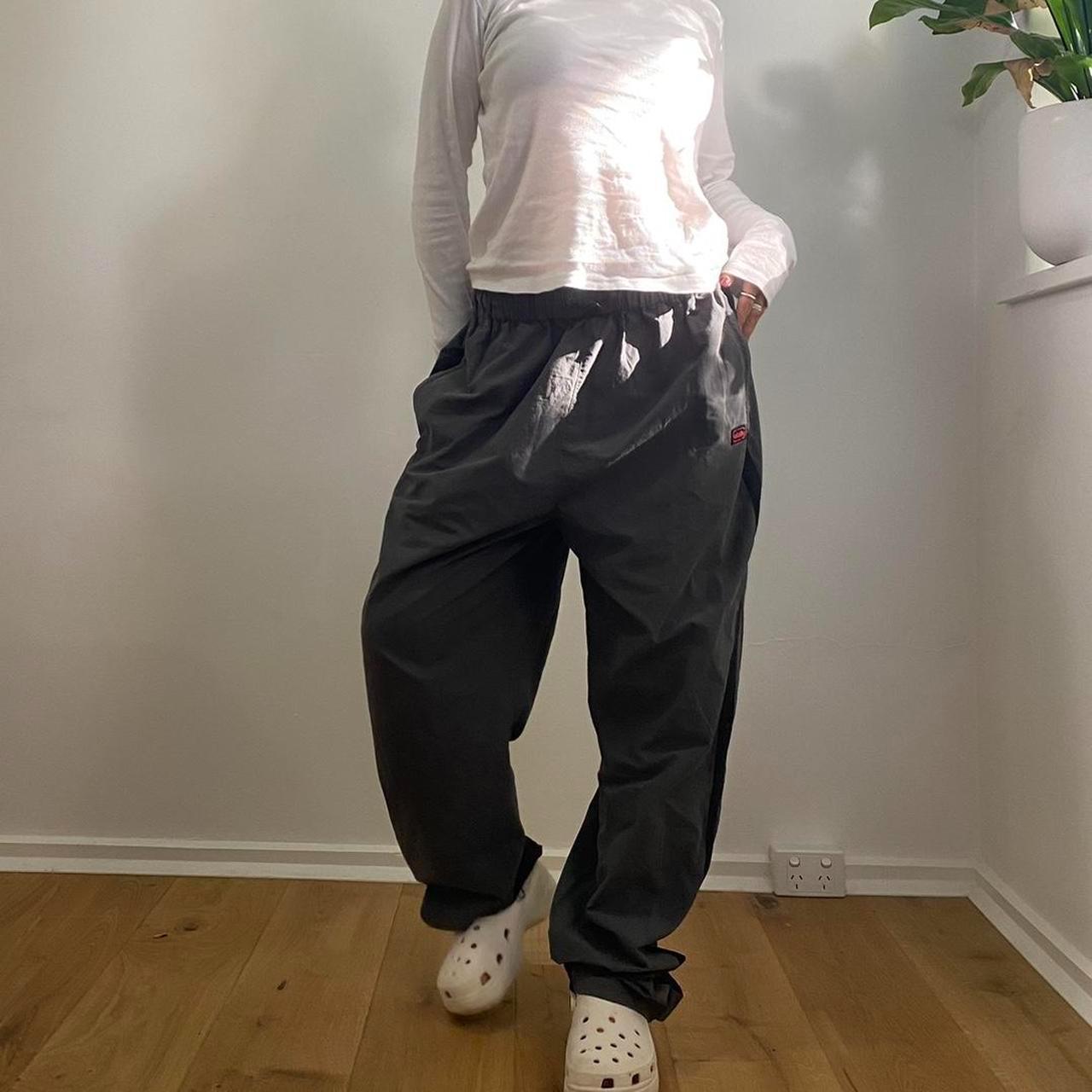 dunlop trackpants size xl #dunlop #trackpants #repop - Depop