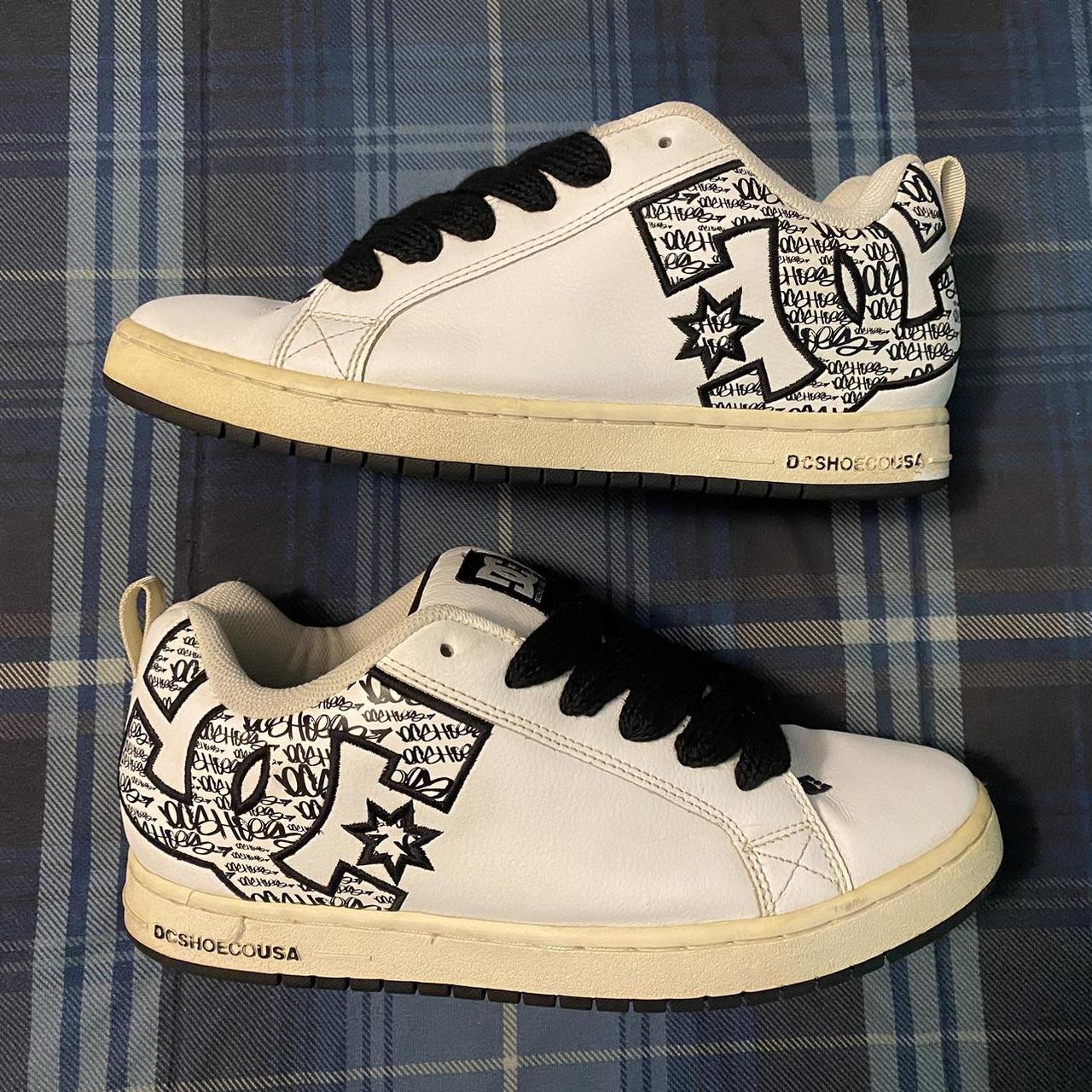 2000s Chunky DC Court Graffik Skate Shoes Size : 10... - Depop