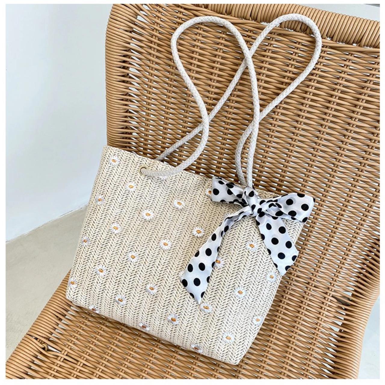 Fothering White Straw Women's Shoulder Bag ... - Depop