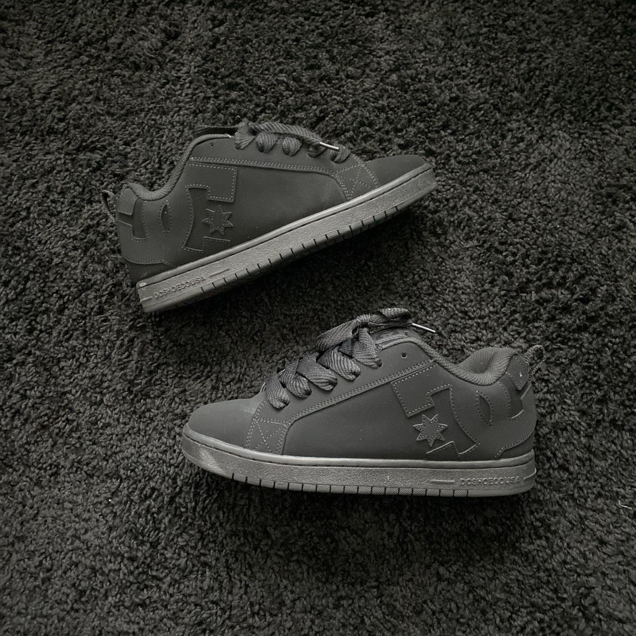 DC Court Graffik (all black) Size 10 Amazing... - Depop