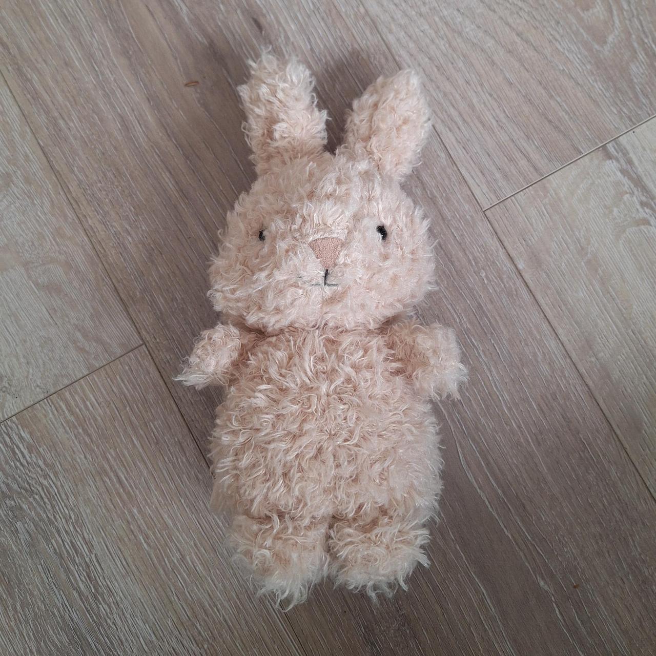 Jellycat Little bunny. Approx 9" Great condition.... - Depop