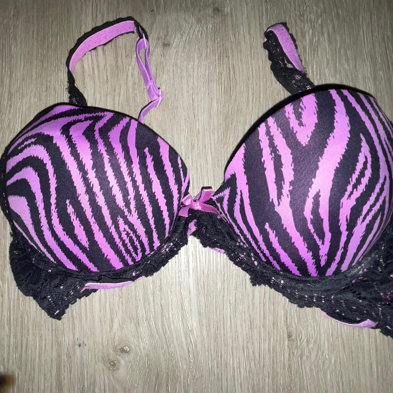 Pink and black zebra print bra #zebraprint #lingerie🖤🦓 - Depop