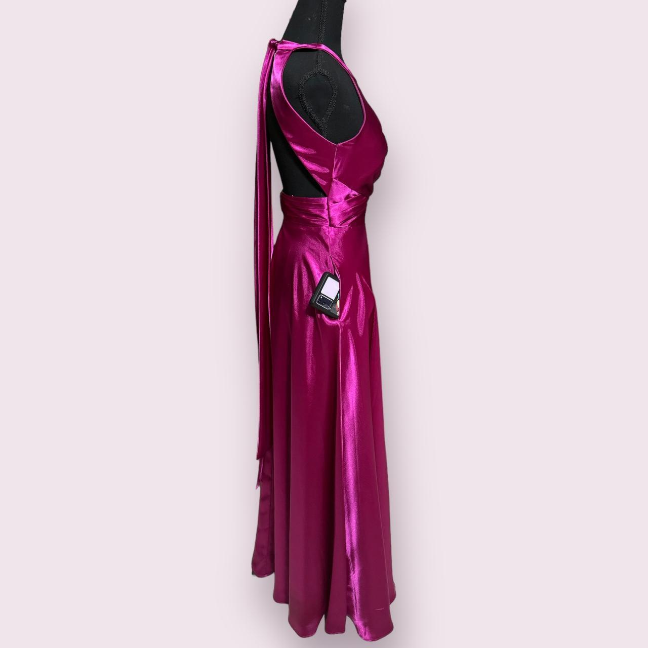 Barbiecore fuchsia prom dress This dress is new... | Depop