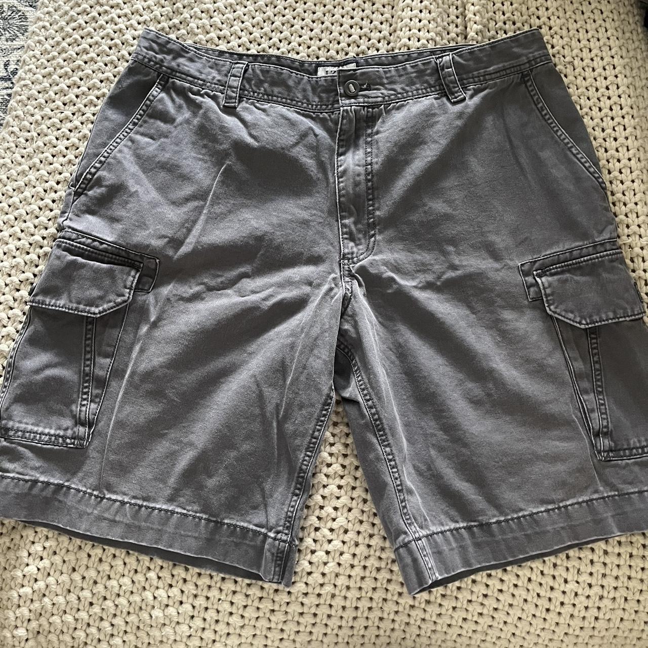 size 38 Izod cargo shorts super baggy and perfect... - Depop