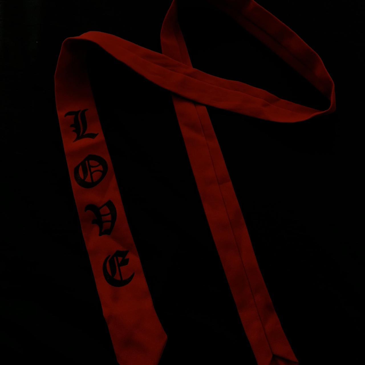 Very emo tie, “Love” the red is almost scarlet - Depop