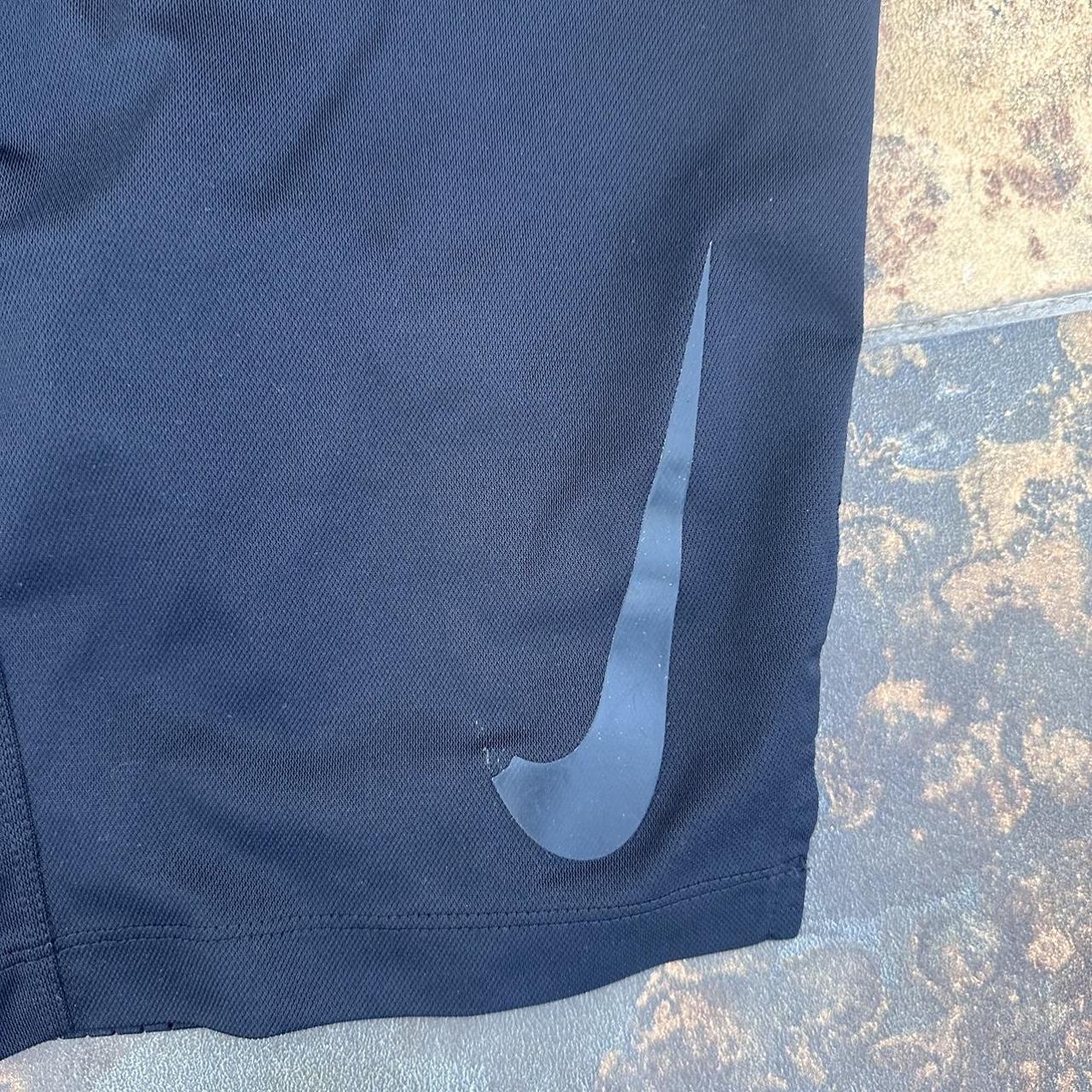 Nike Shorts No Flaws Size Large Depop