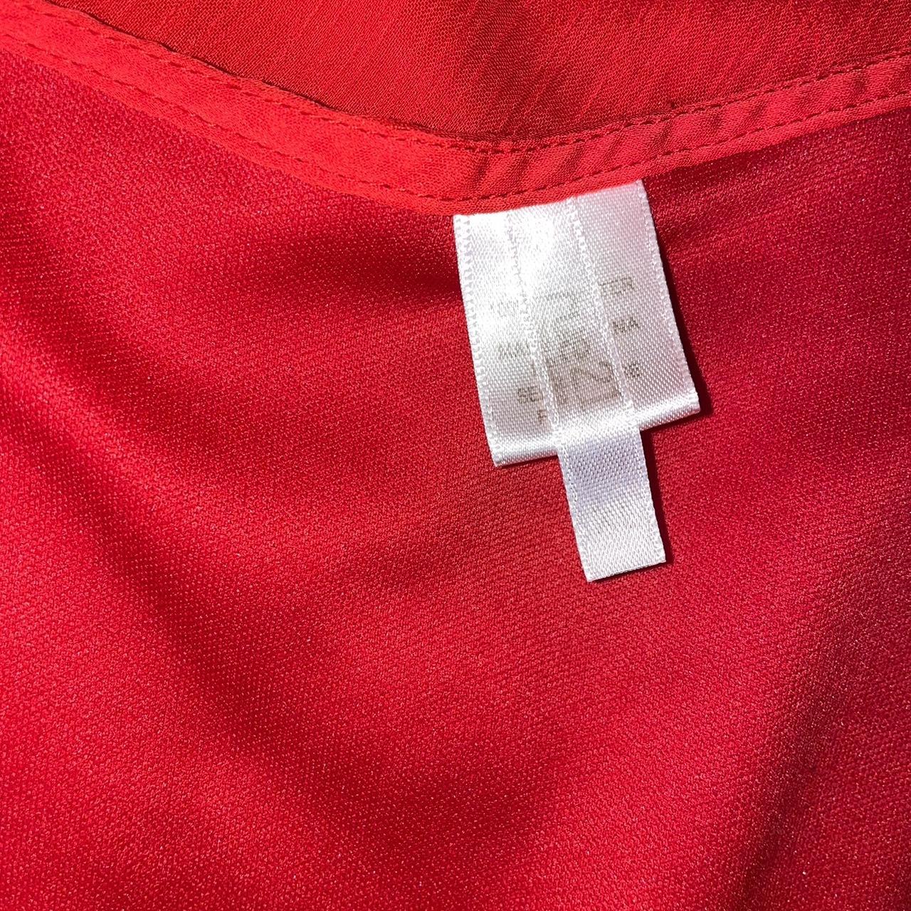 XL rue 21 blouse Runs small more like a medium Dm... - Depop