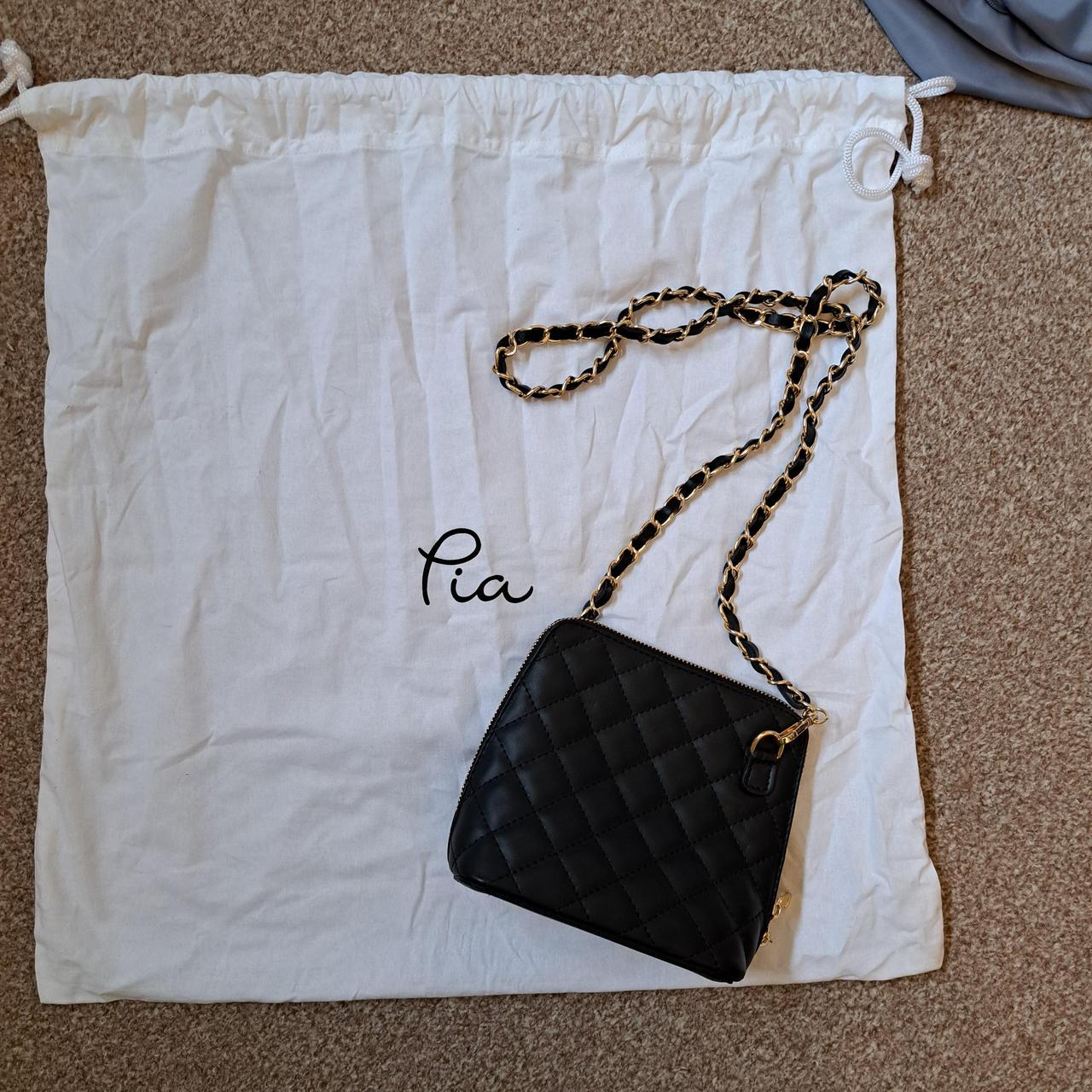 ️Pia cross body bag ️Never used too small for what... | Depop