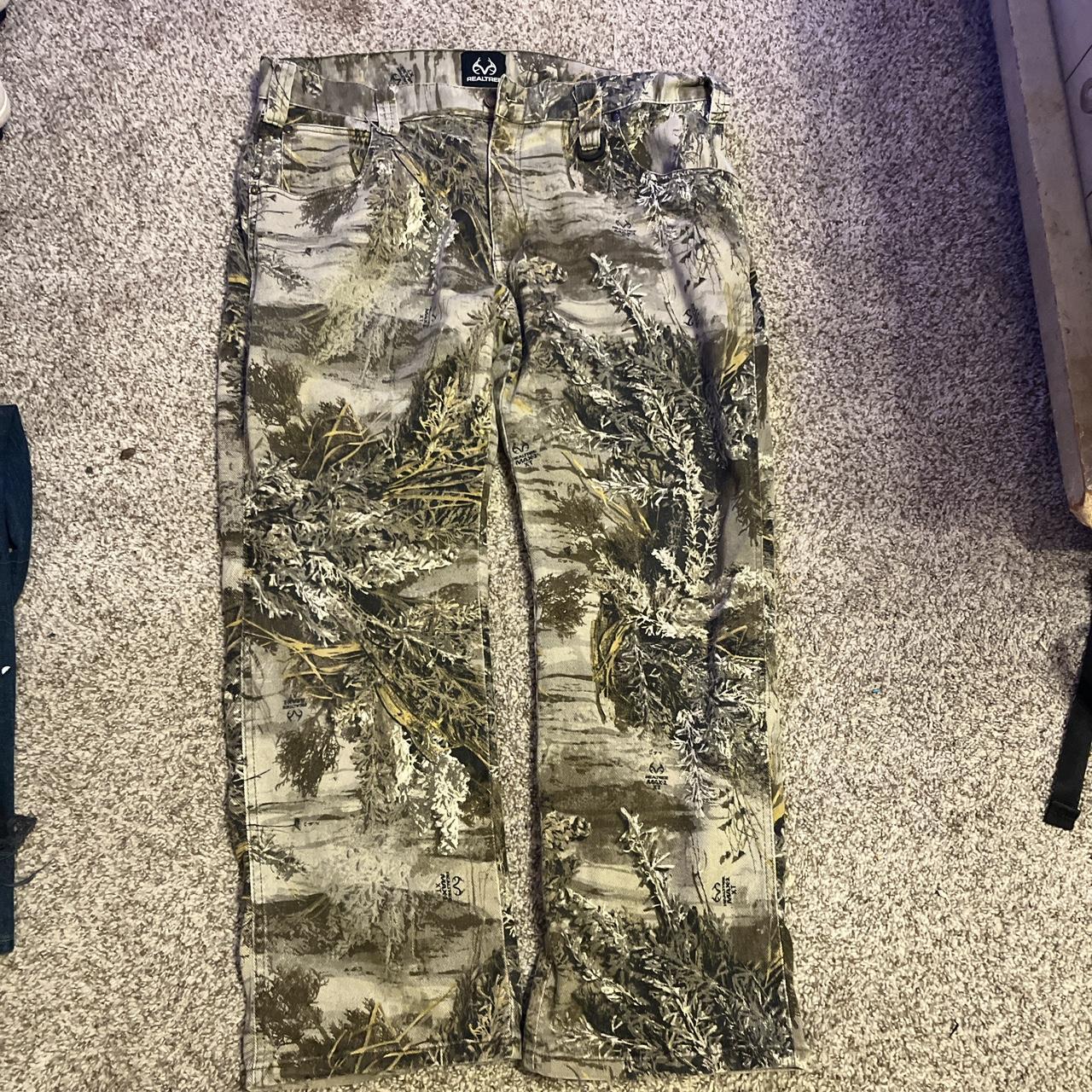 Camo real tree baggy pants - Depop
