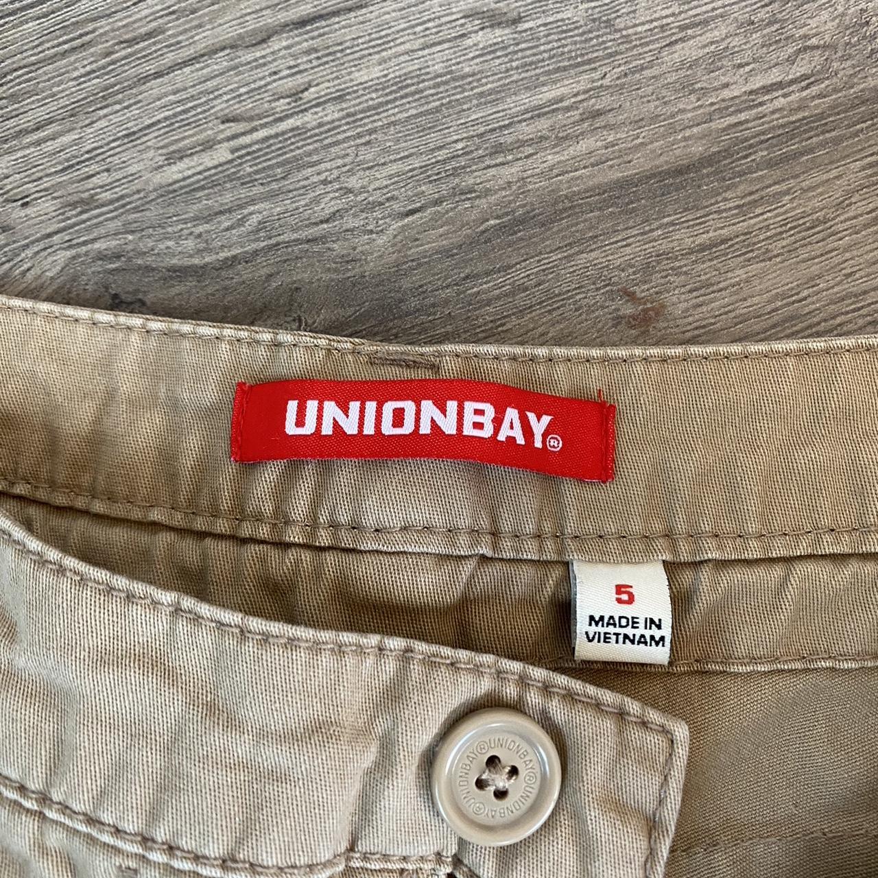 Union Bay Women's Khaki and Cream Trousers | Depop