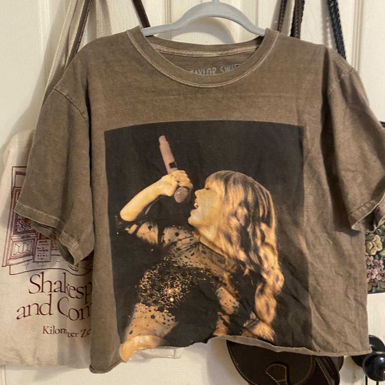 Rare Taylor swift red tshirt Urban outfitters... - Depop