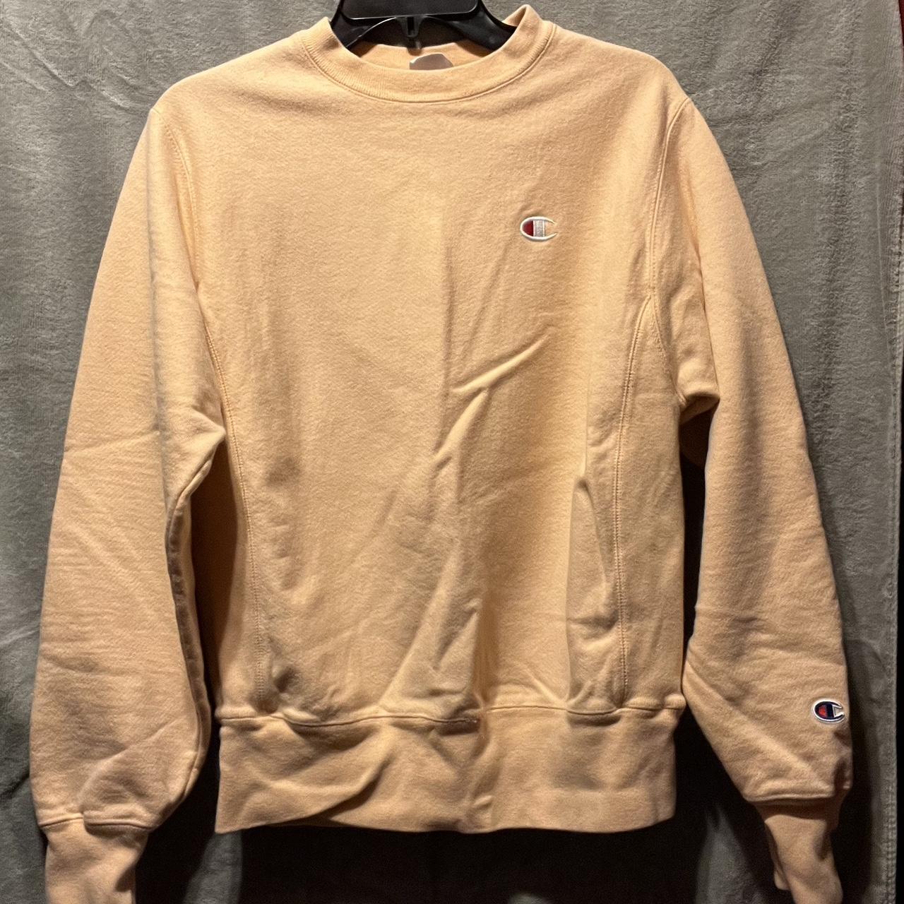 S/Small Champion crew neck/sweater Fits Tight on... - Depop