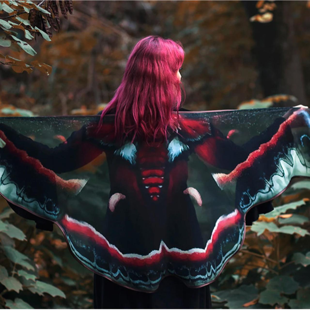 El Costurero Real CecropiaMoth Butterfly Cape... - Depop