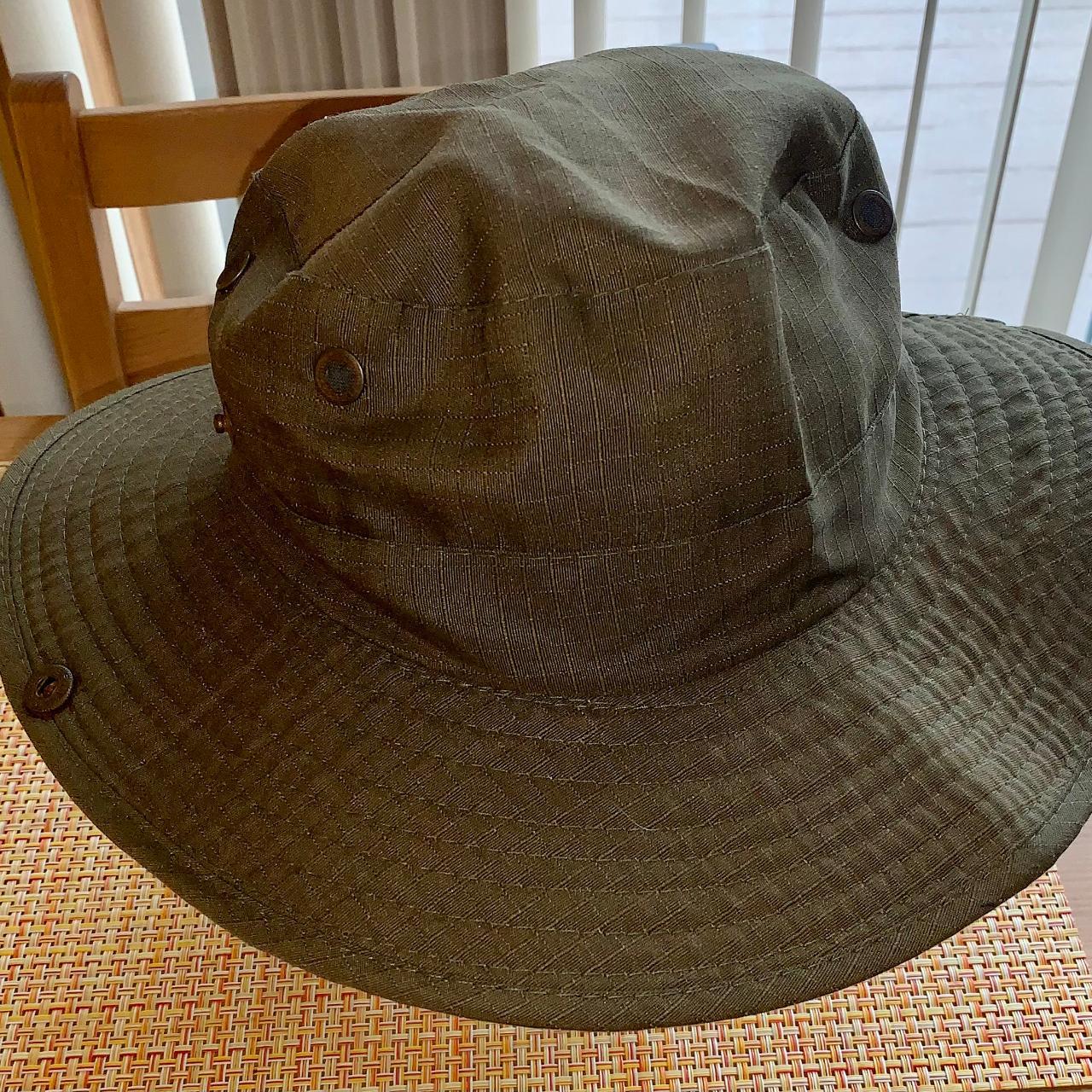 Unisex Bora Bora Green Fishing Hat Light to... - Depop