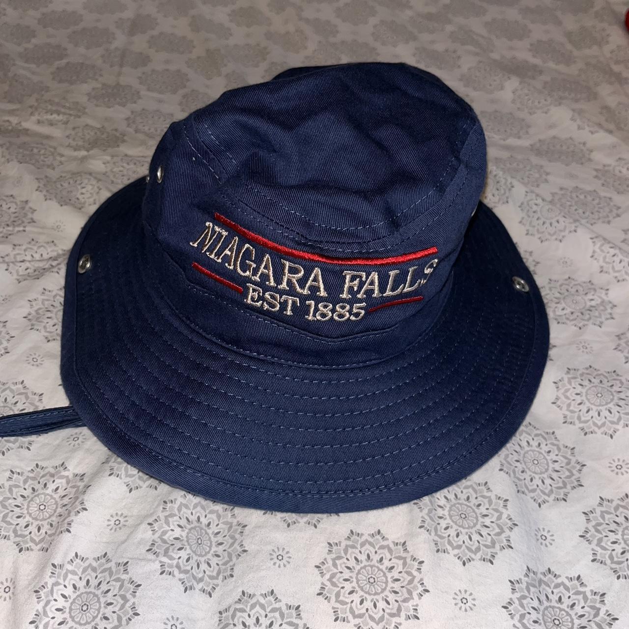 Niagara Falls bucket hat - Depop