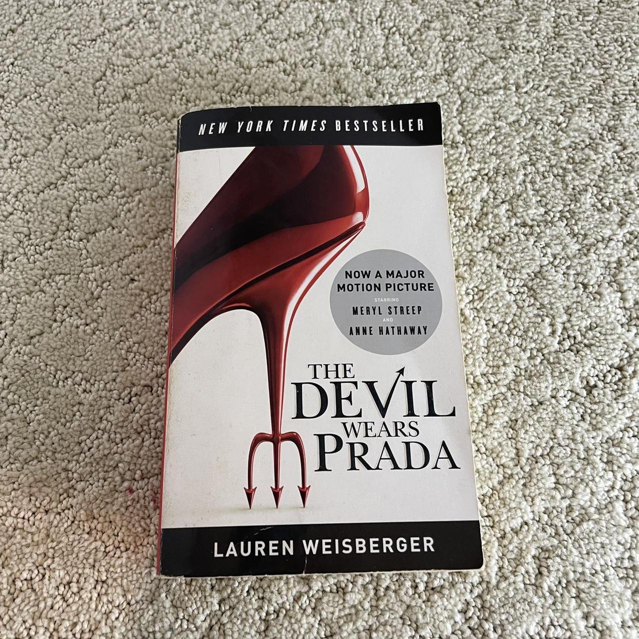 the devil wears prada book - Depop