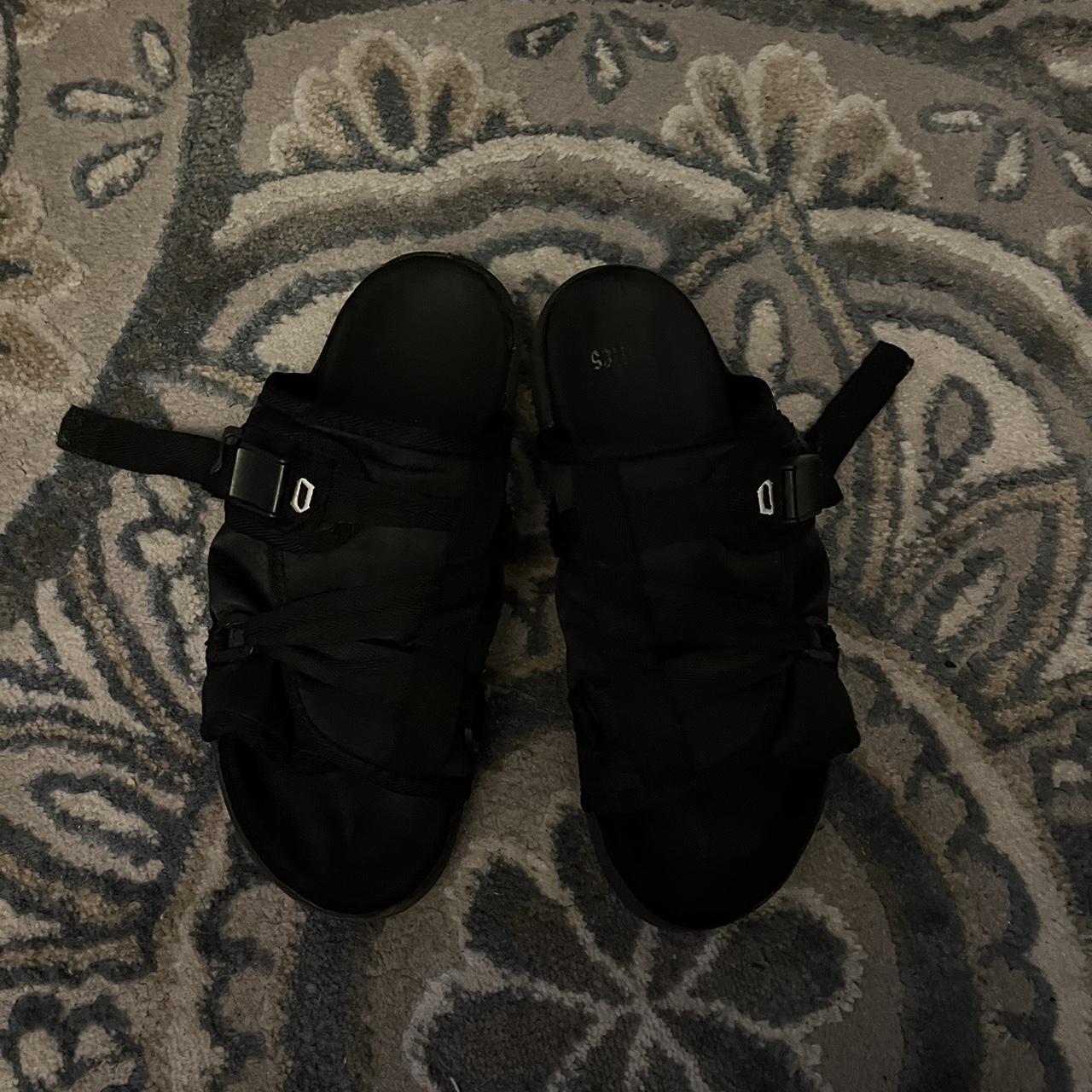 ollics Blackout colorway fits size 11-12 - Depop