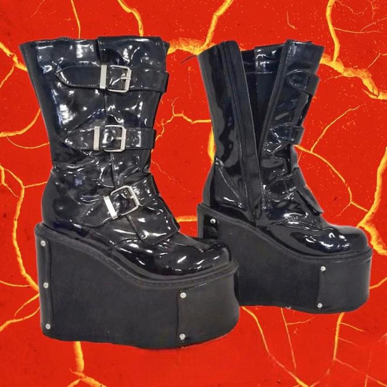 Hot Topic Women's Black Boots | Depop