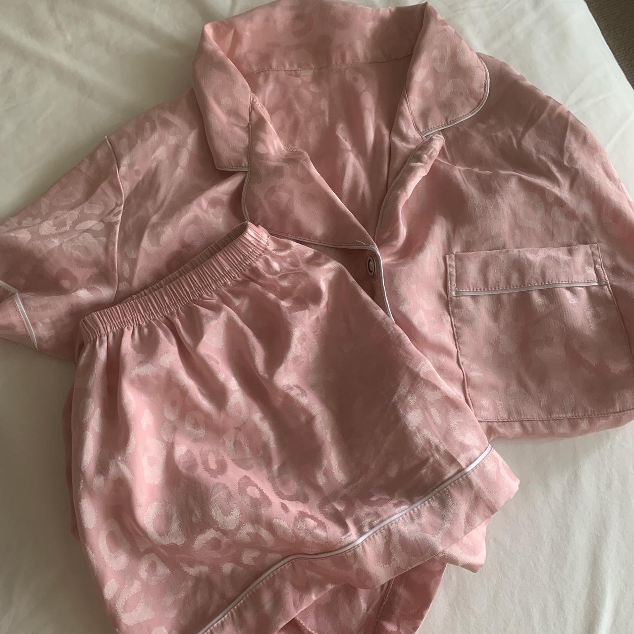 Pink satin leopard pj set! 💤 #pjset #leopard #set - Depop