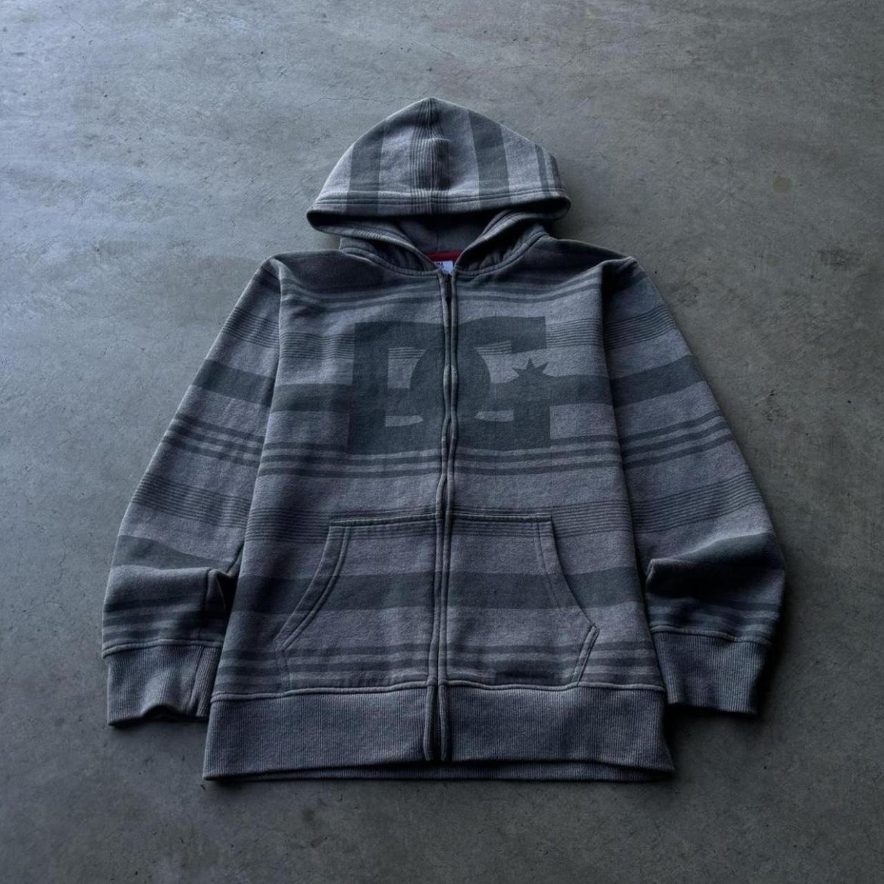 Dc jacket Size M in kids THIS IS A KIDS SIZE... - Depop