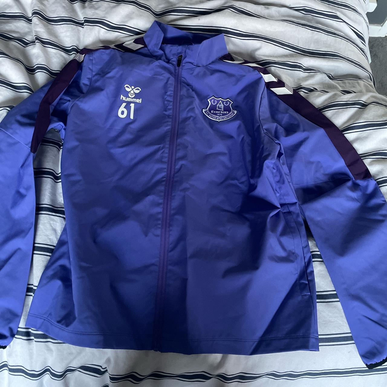 Everton fc training kit jacket never worn - Depop