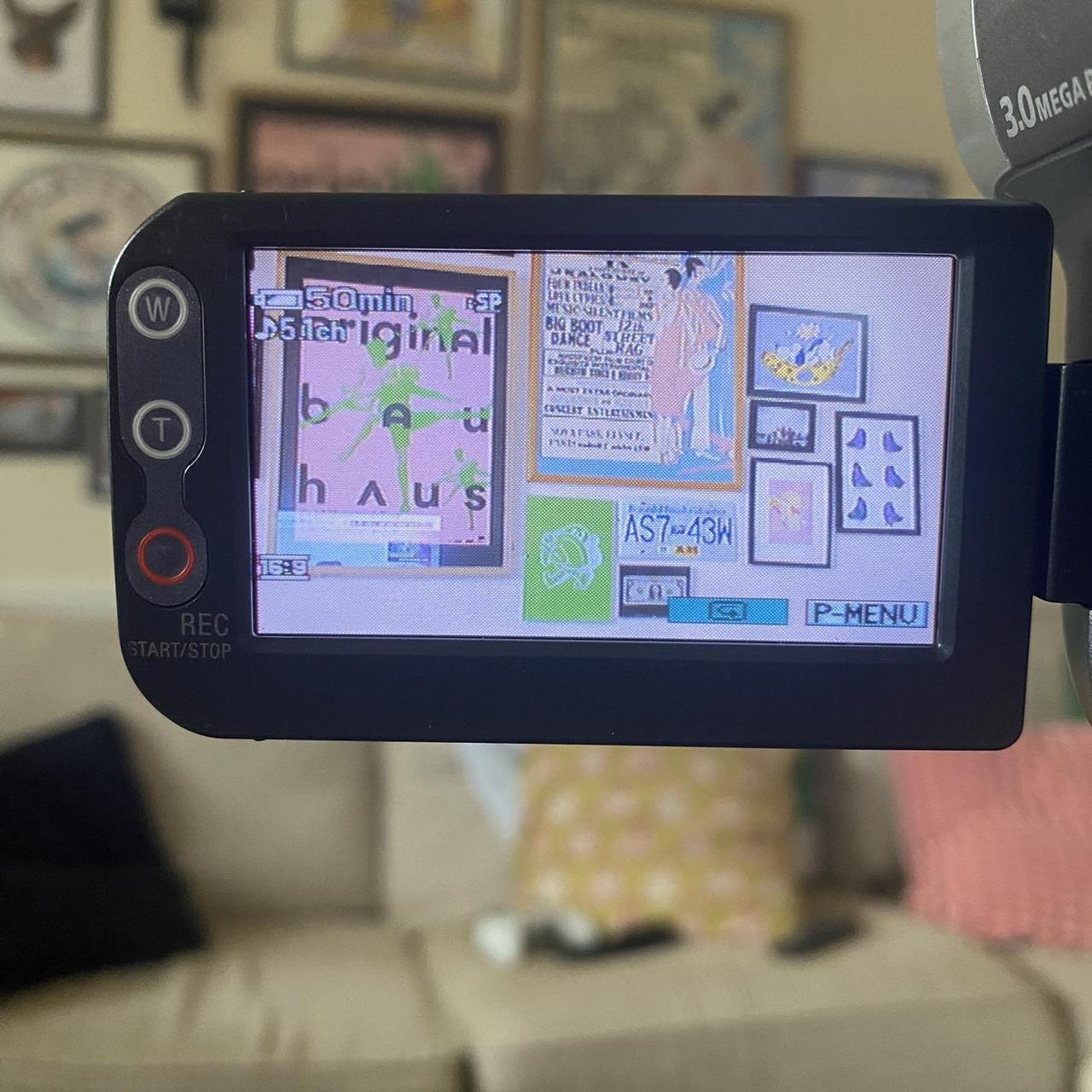 sony 2005 handicam camcorder in good working order,... - Depop