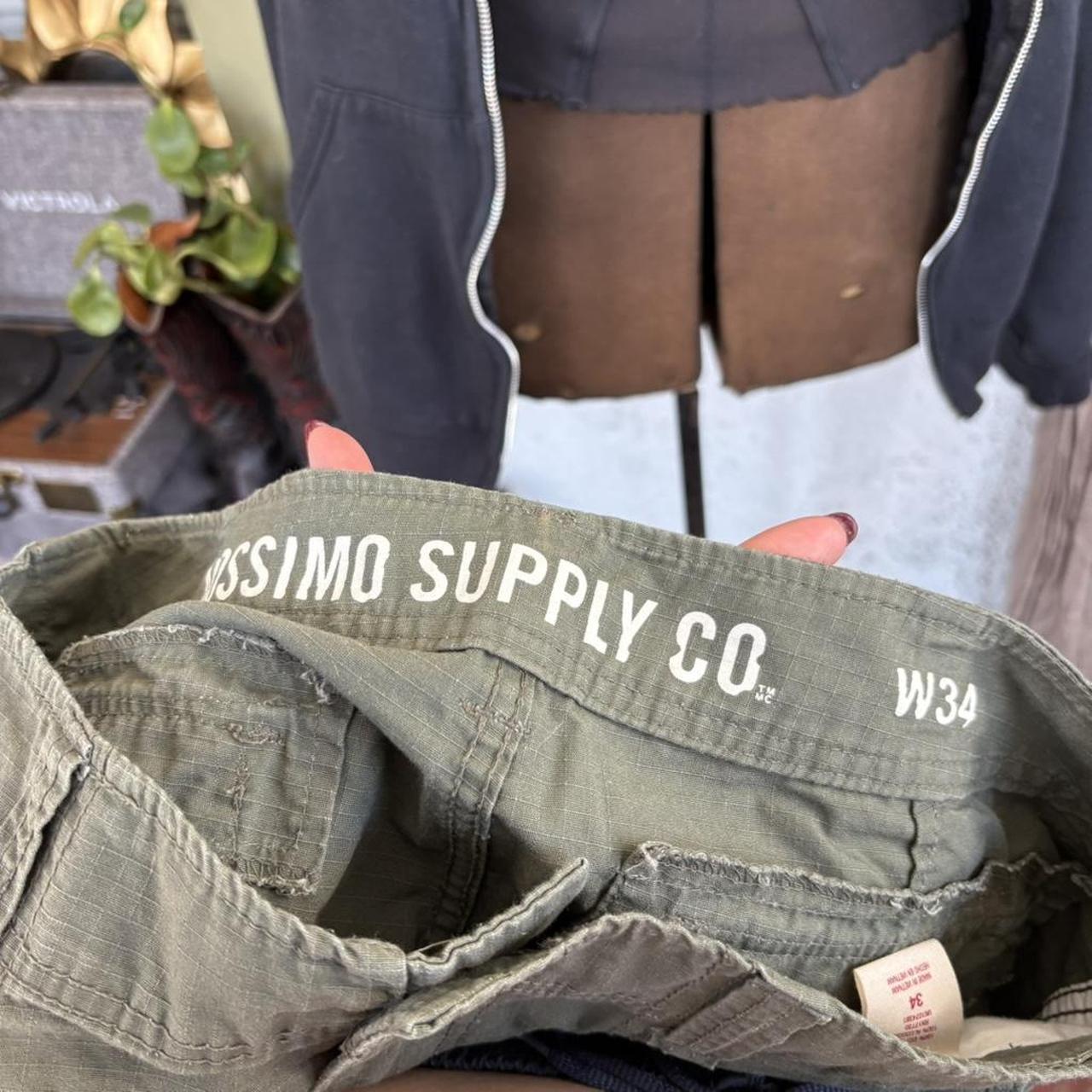 Mossimo Supply Co. Green Cargo Shorts Size W34, got... | Depop