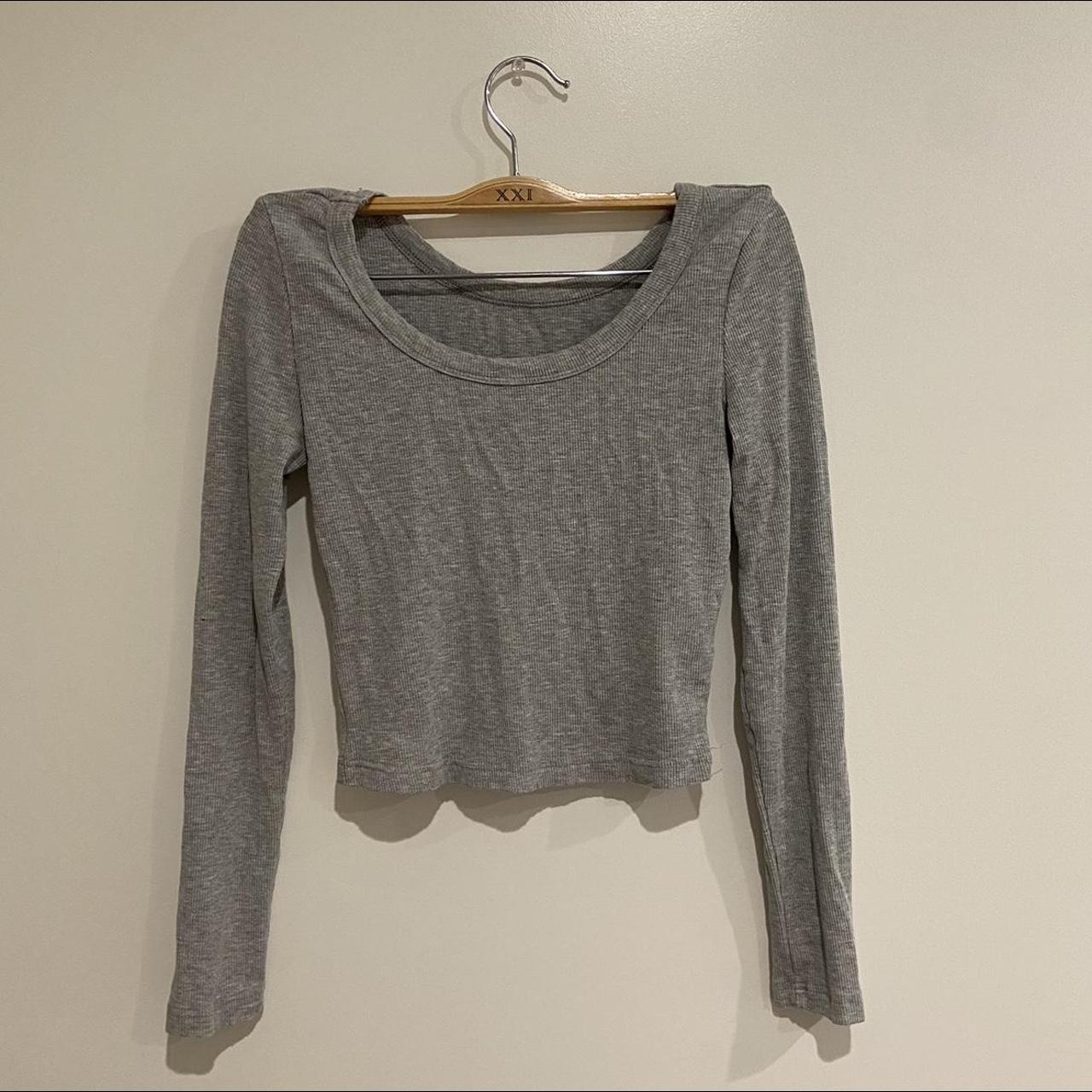 Women's Grey Crop-top | Depop