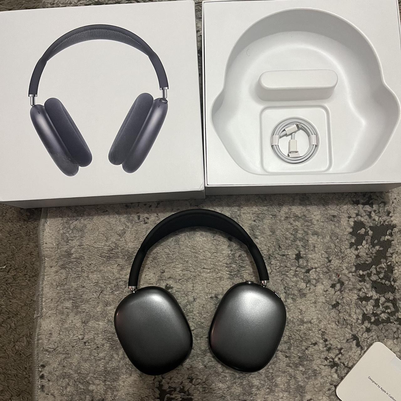 Black Airpod Max’s work perfectly, personal opinion... - Depop