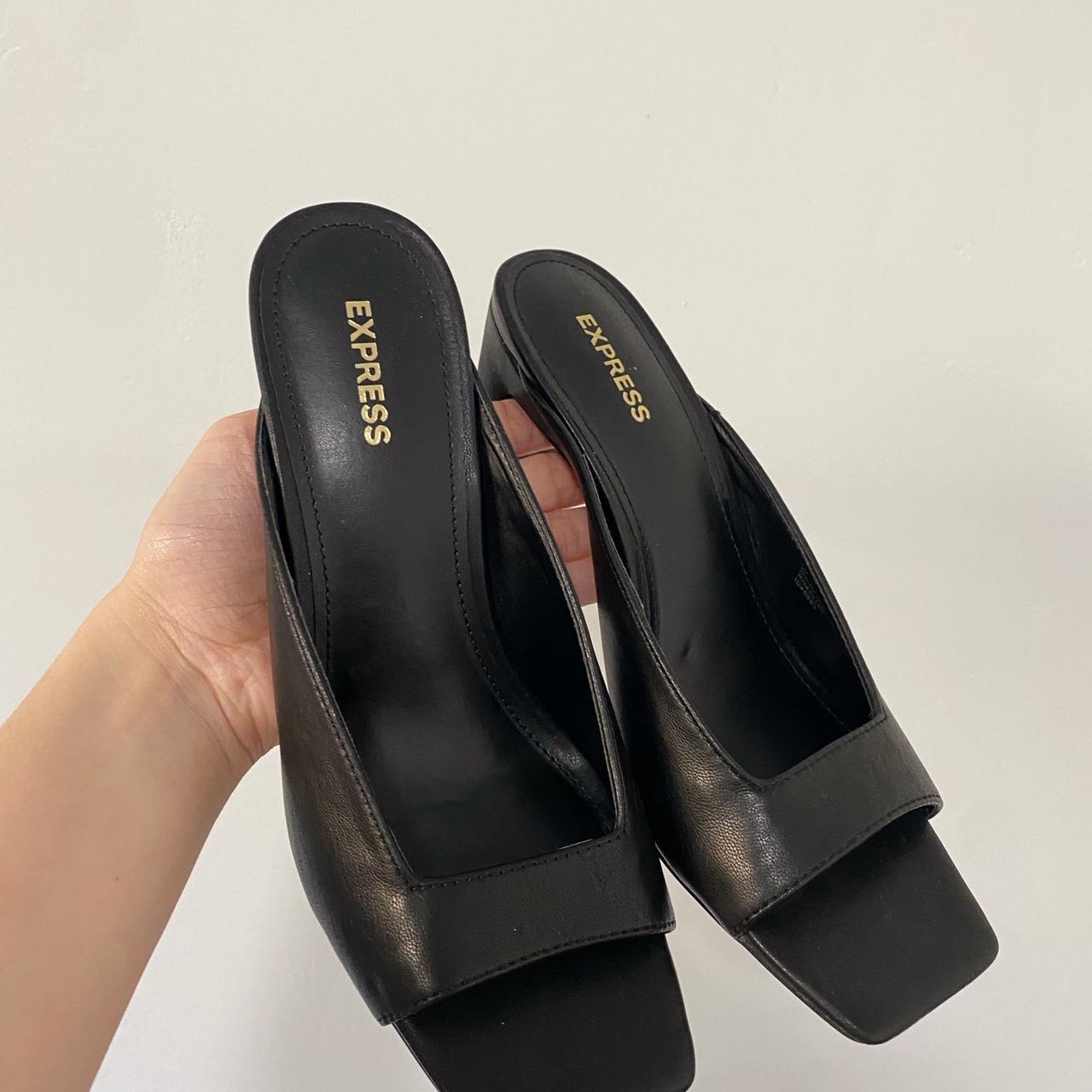 Express Women's Black Sandals | Depop