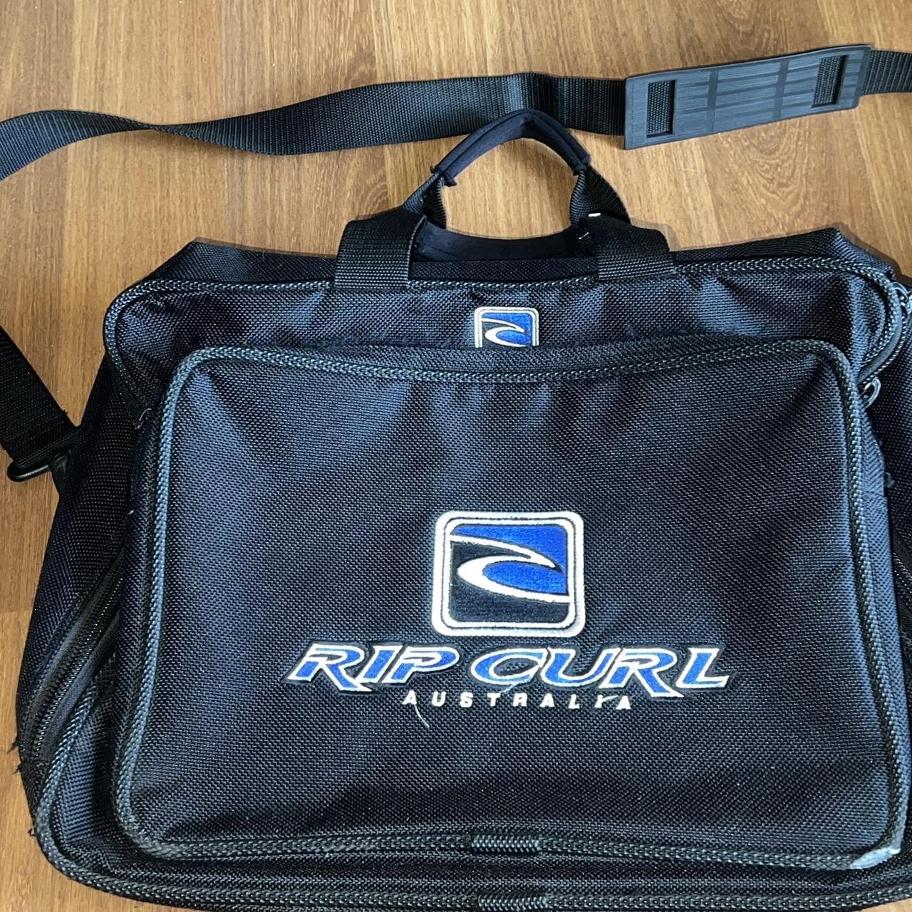 Vintage Rip Curl Messenger bag/ laptop... - Depop