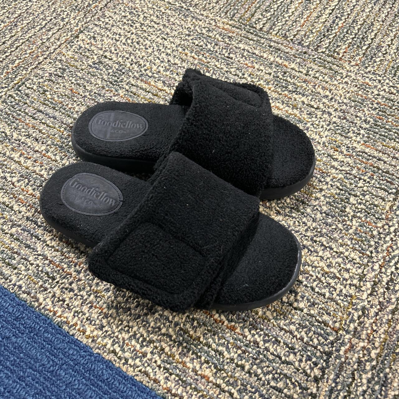 Brand new Goodfellow slides - Depop