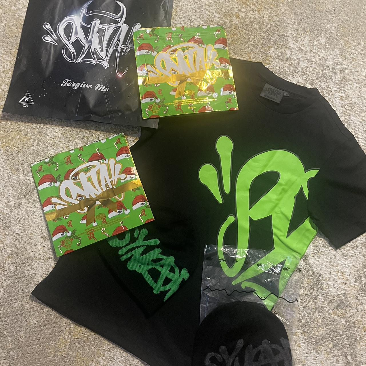 synaworld set🔌💚 - Depop