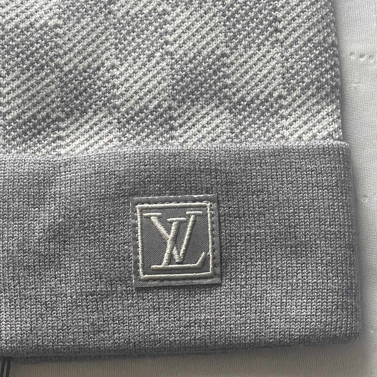 Louis Vuitton Light Grey Neo Petit Damier... - Depop