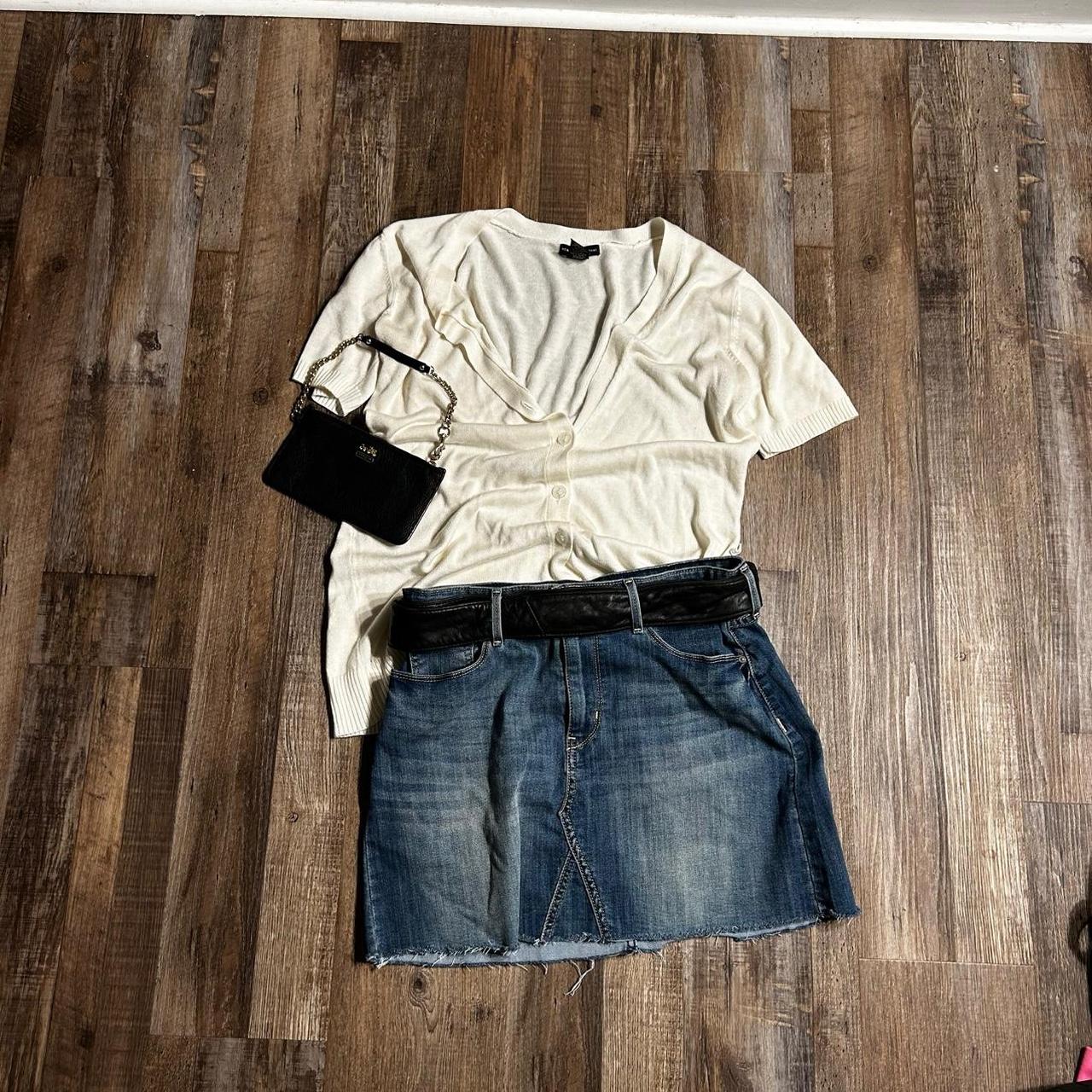 cute v-neck that brings everything to life - plain... | Depop