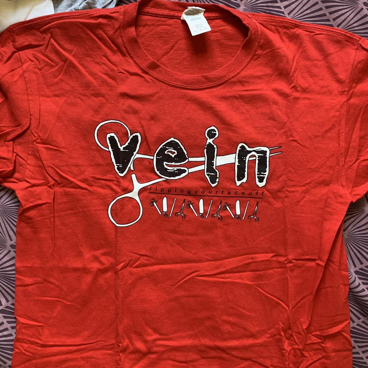 Gildan Men's T-shirt | Depop