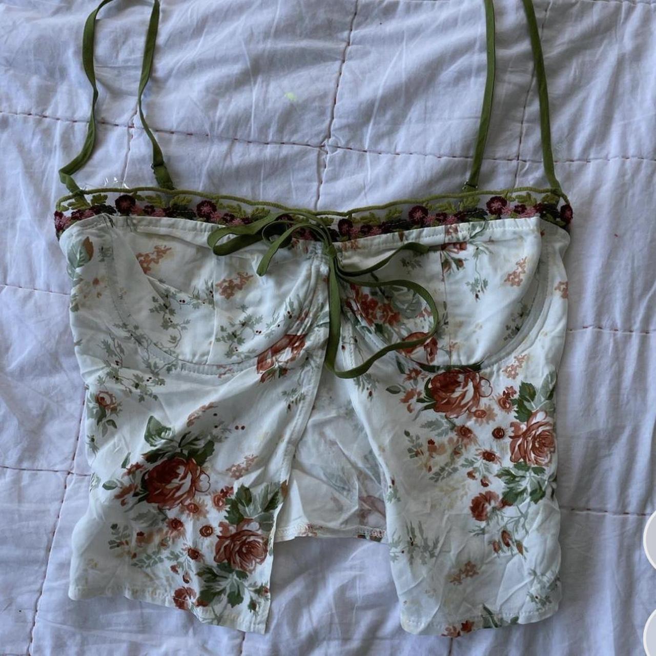 Repop- Princess Polly Ringa Rosey top Only worn a... - Depop