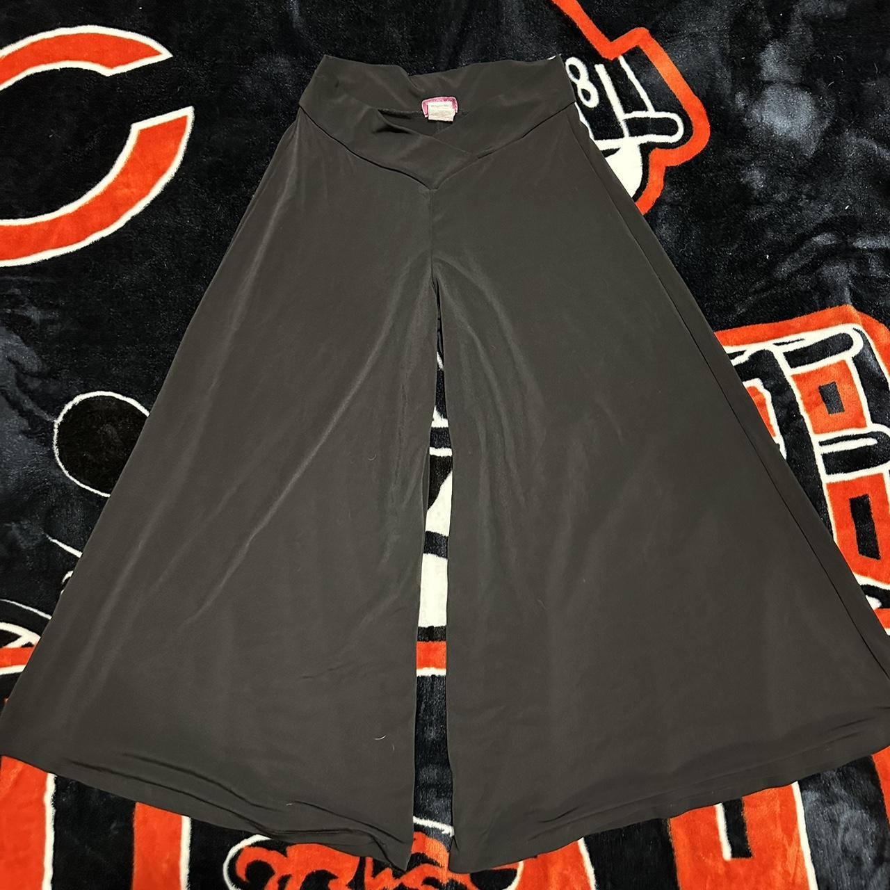 Ladies Vintage Goucho Pants Size small Shown on... - Depop