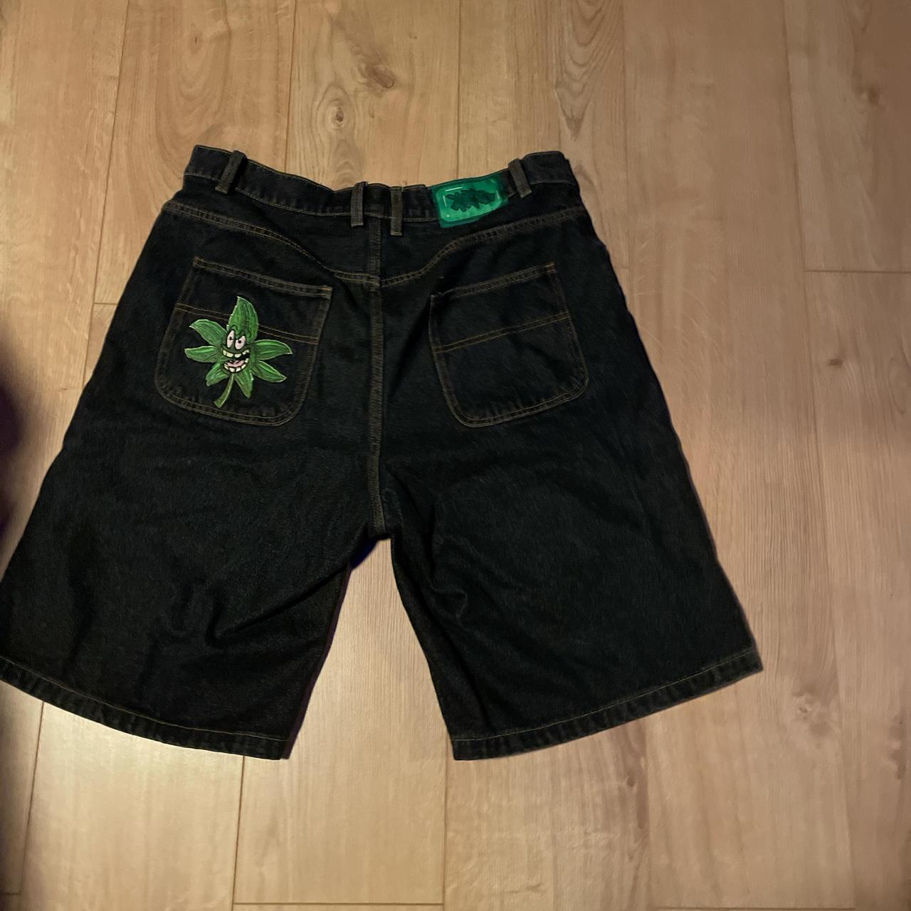 Black skunked poser jorts - Depop