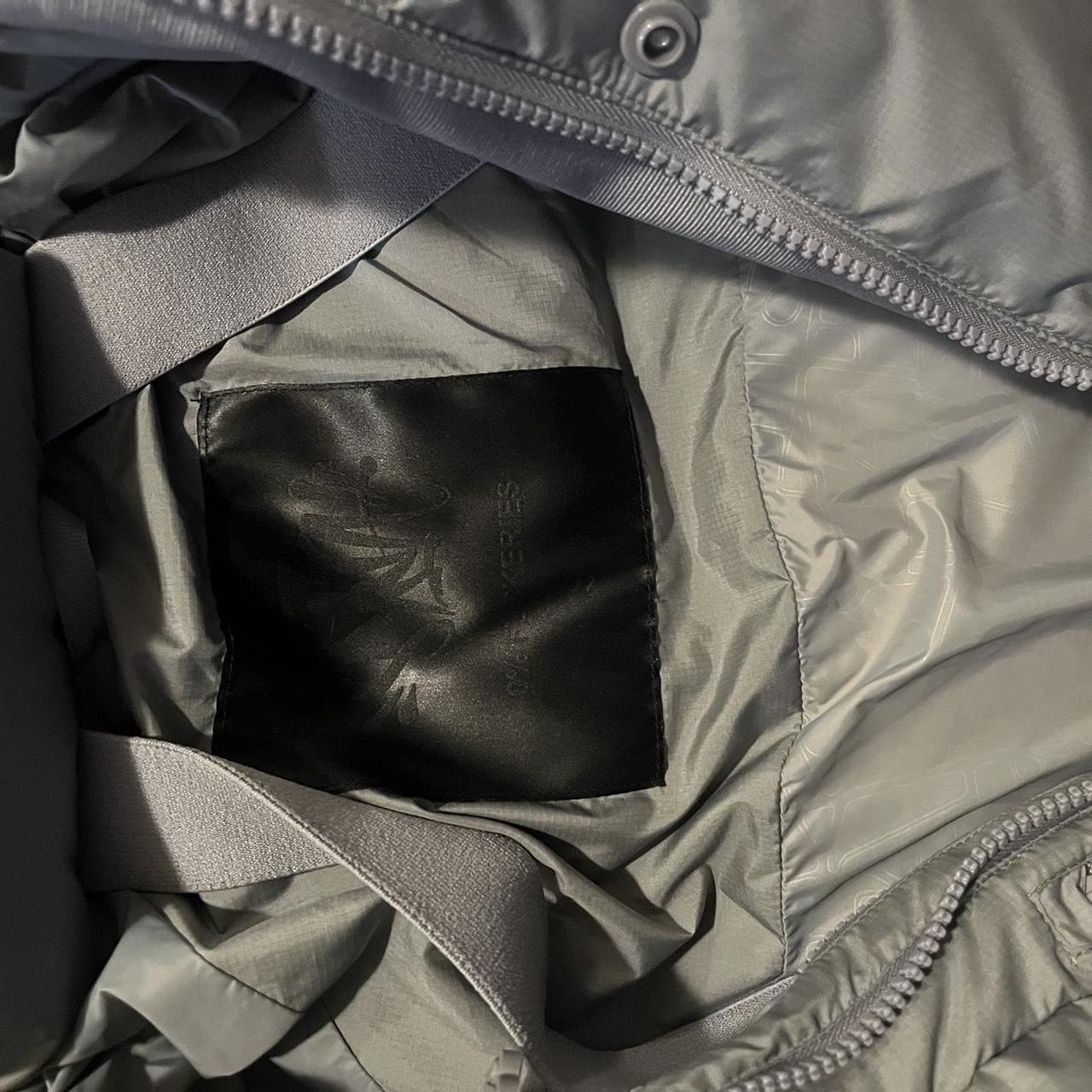 Synaworld Grey Puffer - Depop