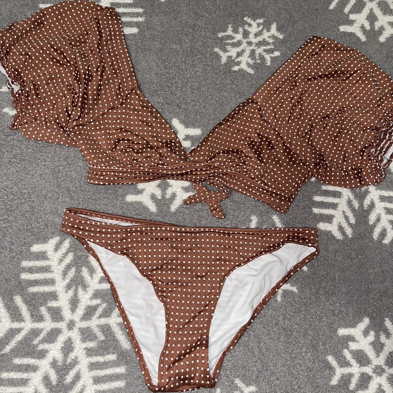two piece swim suit women! worn once! - Depop