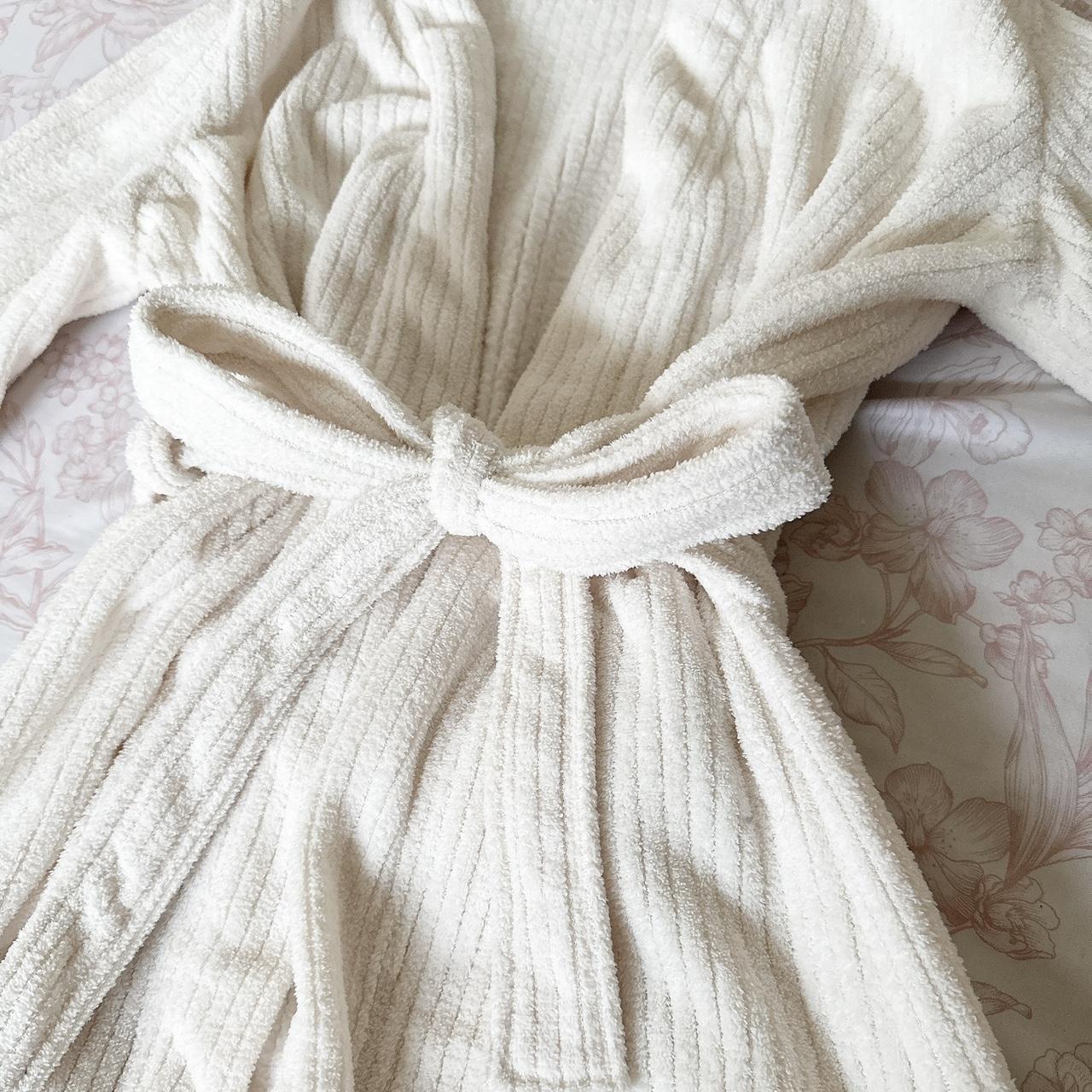 White Fur Robe ・ ・ ⑅·˚ ༘ ♡ -super new, only... - Depop