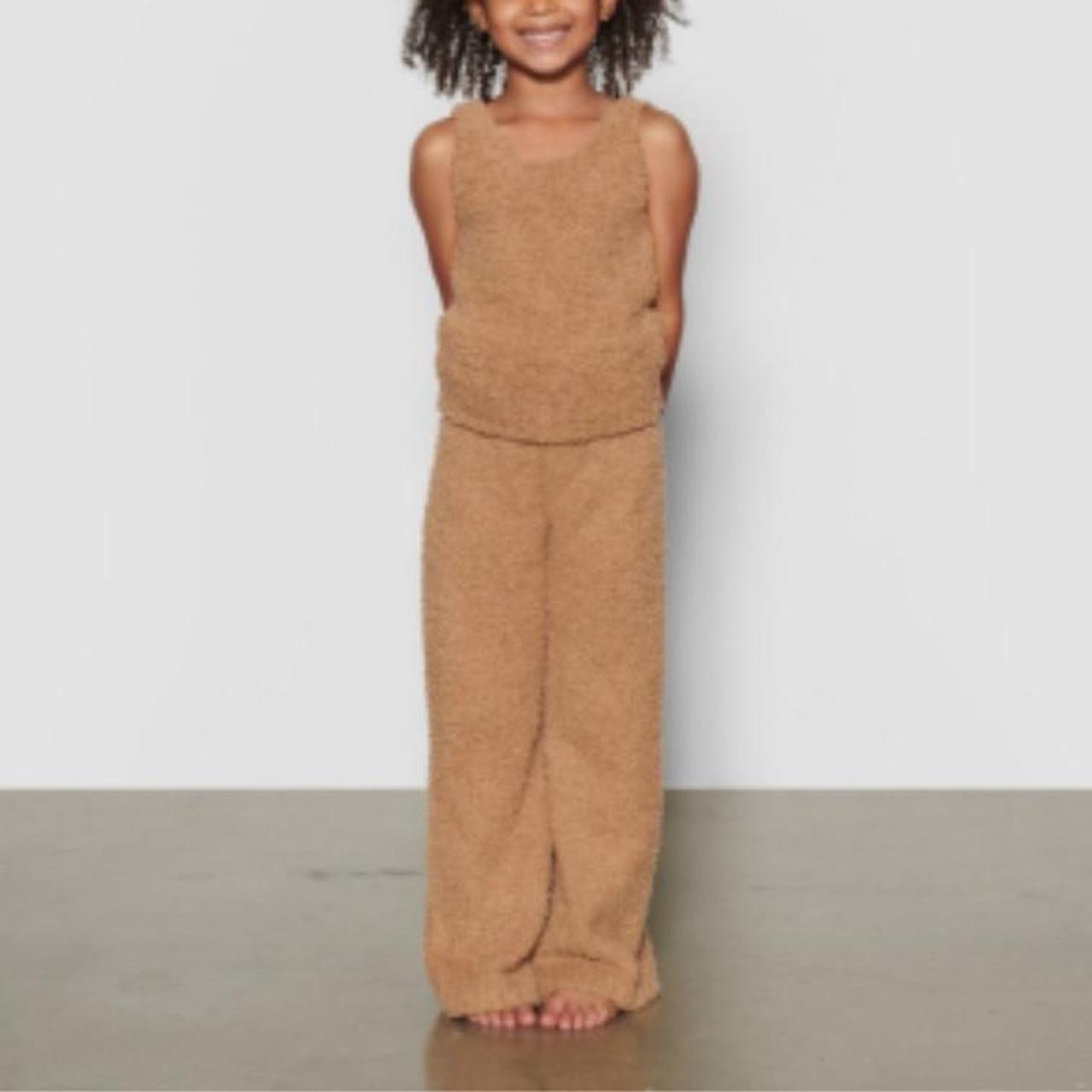 SKIMS Kids Cozy Knit Pants Girls Size 4/5 Excellent... - Depop