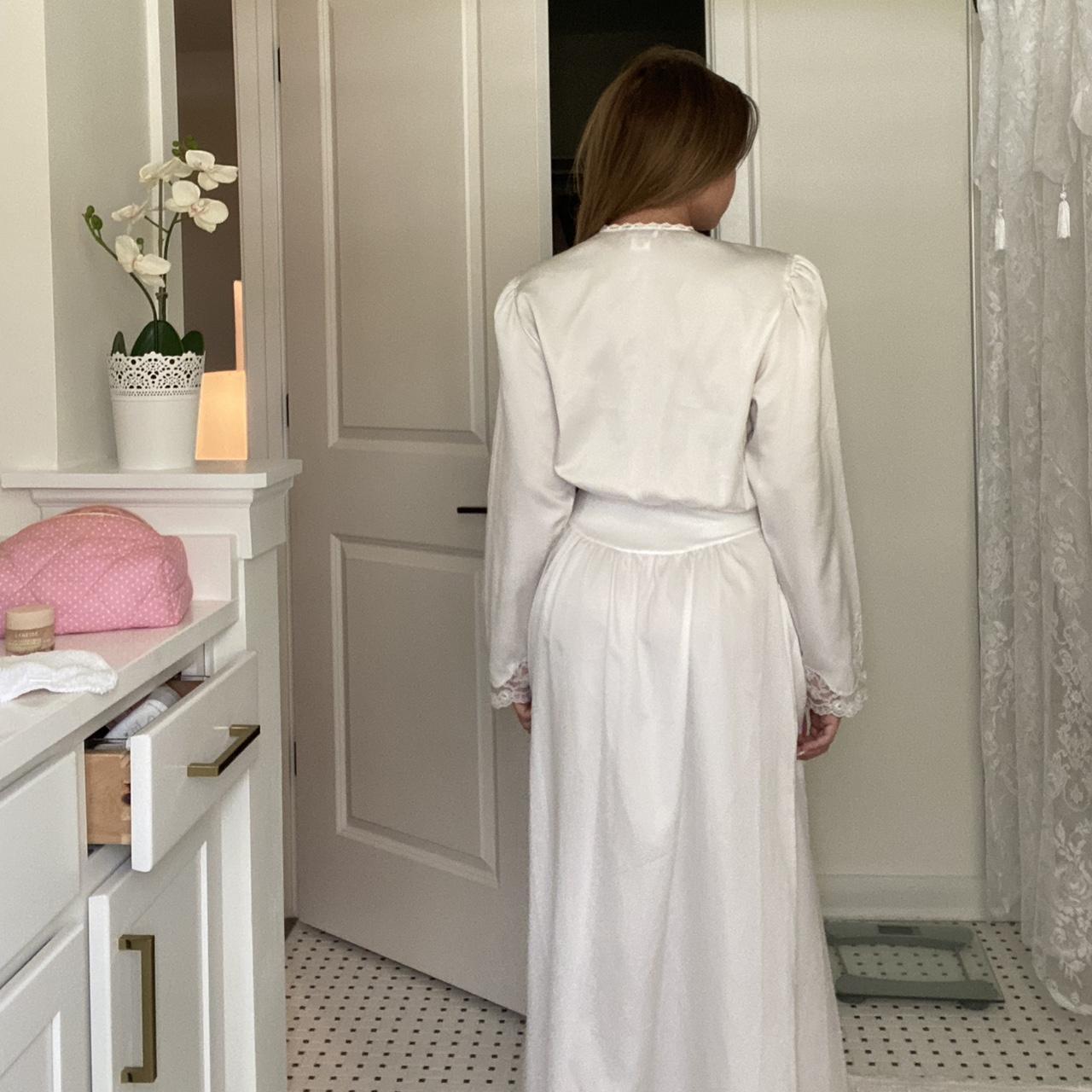 Vintage Sara Beth lace robe 🤍 Size: S #sarabeth... - Depop